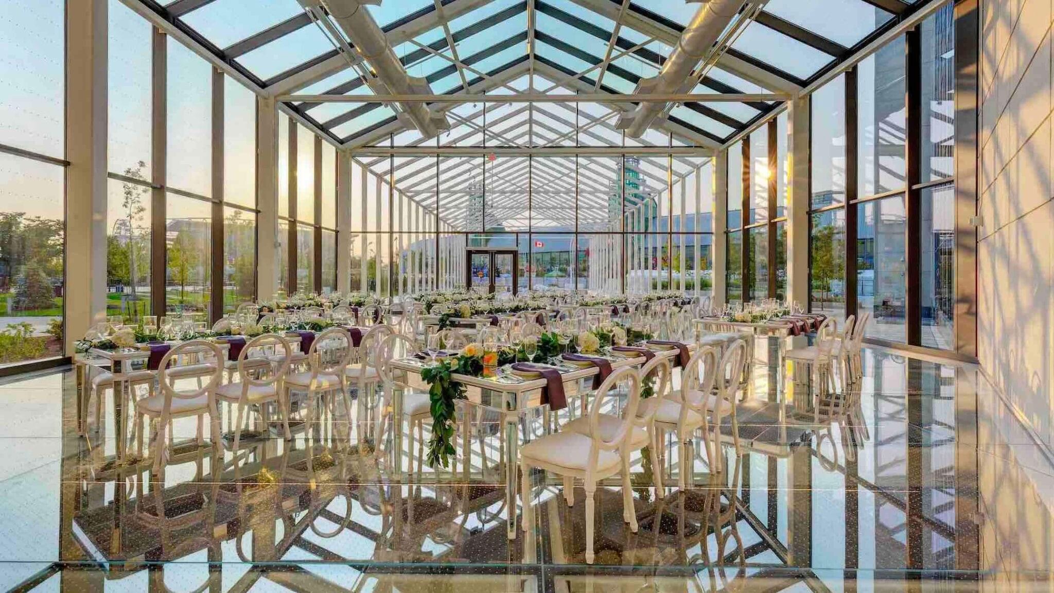 Ontario’s Wow Factor @ The Best 5-Star Hotels in Toronto