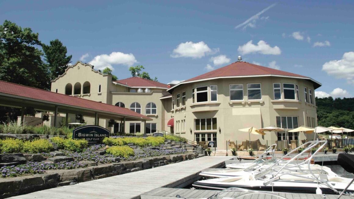 The Luxury Guide to Lake of Bays, Muskoka